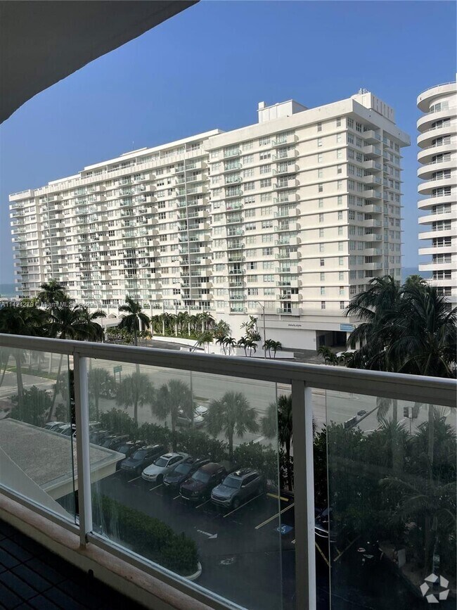 La Gorce Loft Apartments for Rent - Miami Beach, FL - 44 Rentals | Apartments.com