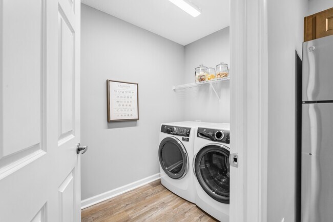 The Residences at James Place - Apartments in Canal Winchester, OH ...