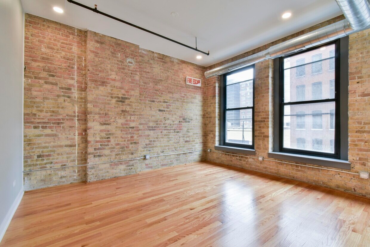 25 W Hubbard St Unit 303, Chicago, IL 60654 - Condo for Rent in Chicago ...