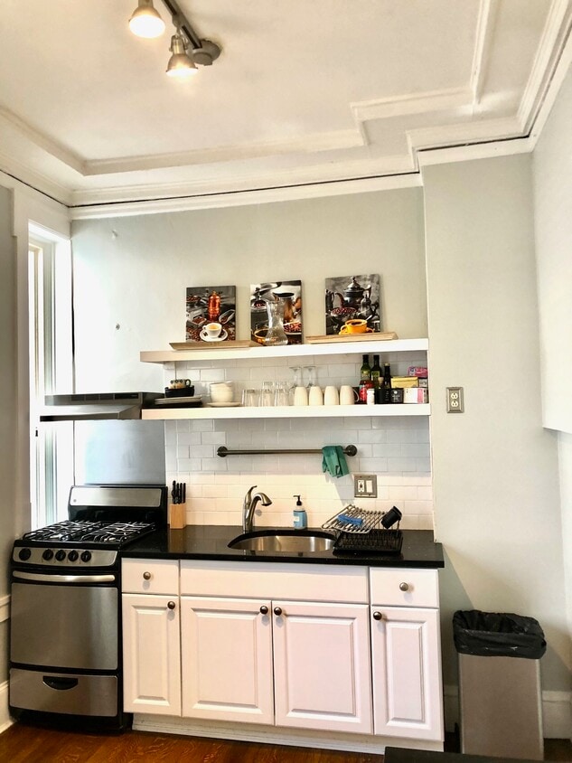 429 W Surf St Unit 2-1, Chicago, IL 60657 - 429 W Surf St Chicago, IL ...