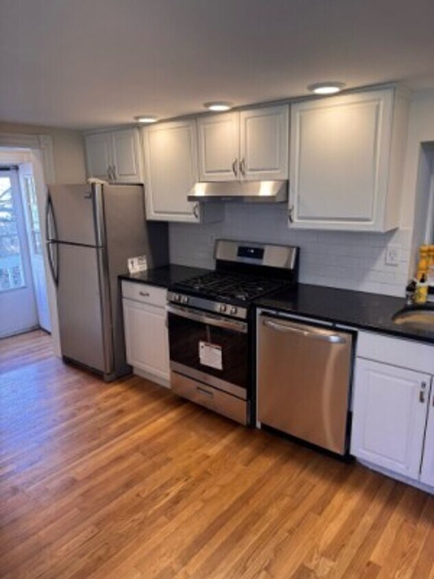 125 Spring St, Cambridge, MA 02141 - House Rental in Cambridge, MA ...