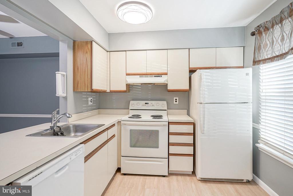 300 Mitten Ln, Mount Laurel Township, NJ 08054 - Townhome Rentals in ...