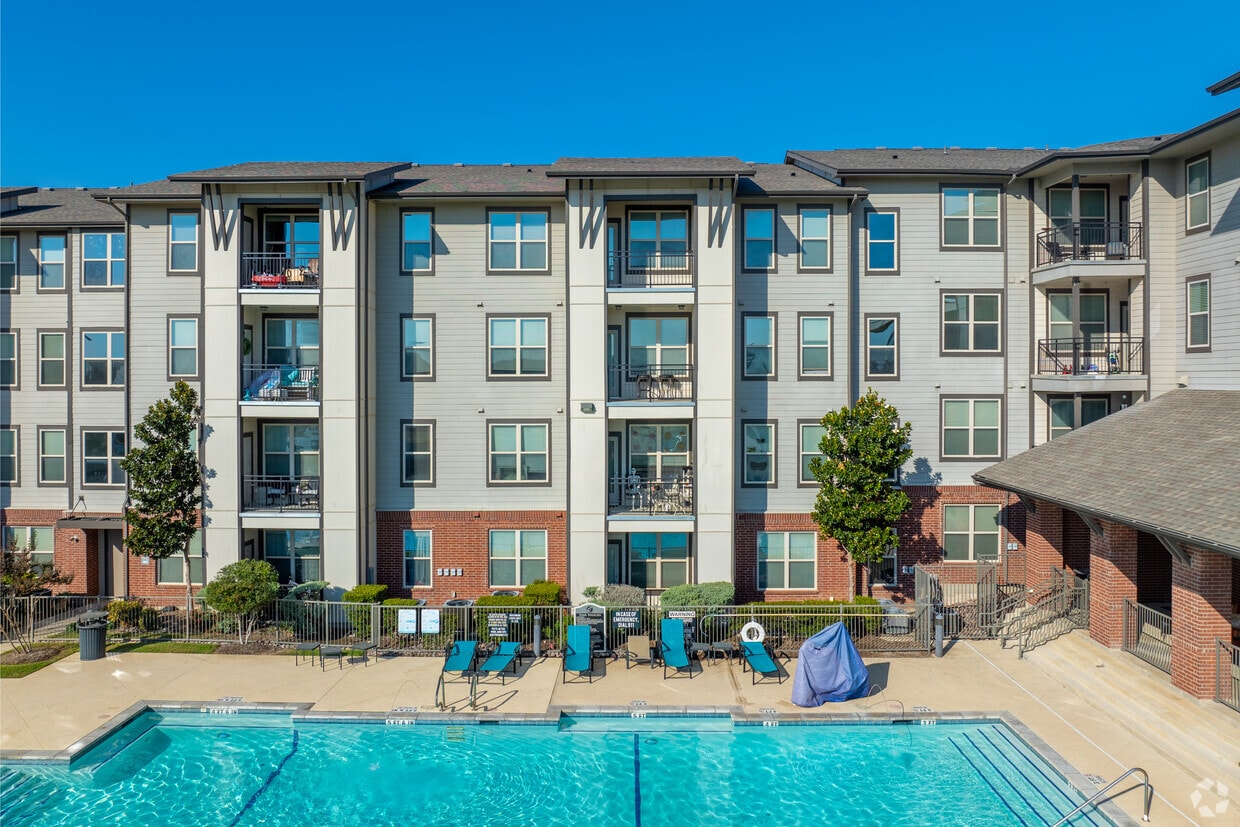 Churchill at Champions Circle - 15733 Golf View Dr Fort Worth, TX 76177 ...