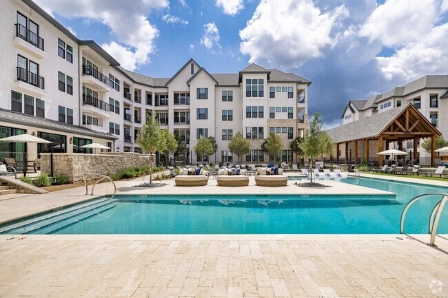 Apartments for Rent with a Walk-In Closet in Brook Highland AL