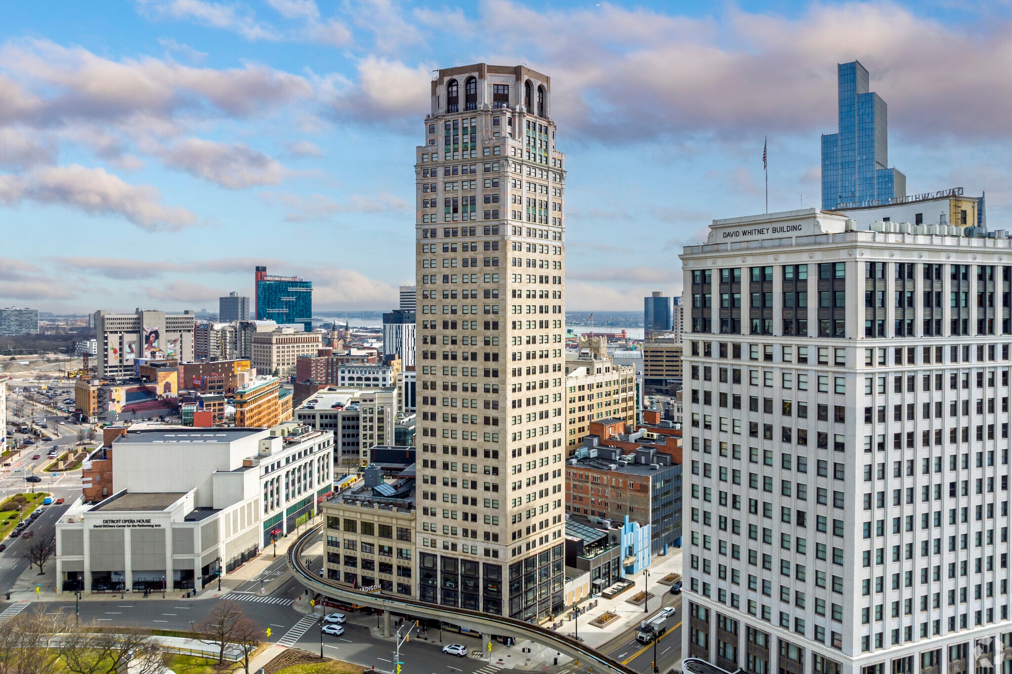 The Broderick Tower (MCI) - 10 Witherell St Detroit, MI 48226 ...