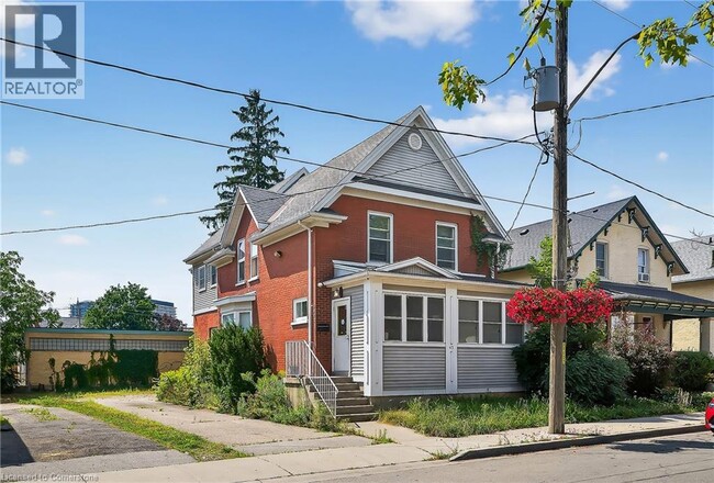 Maisons en dessous C$1,200 à East Zorra-Tavistock ON - 6 Maisons ...