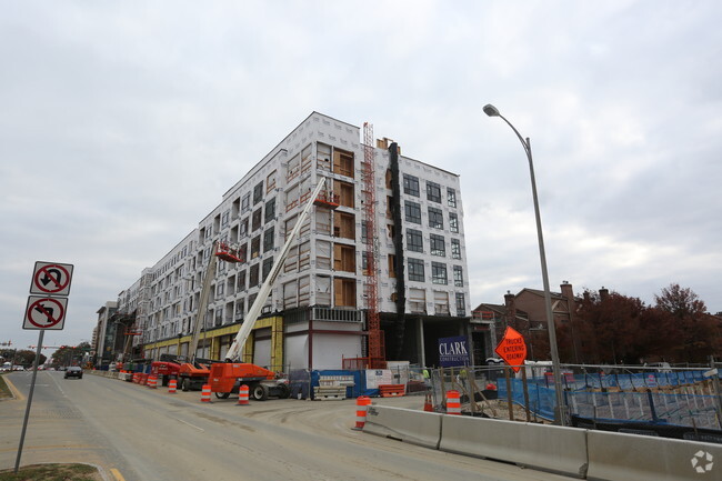 672 Flats Rentals - Arlington, VA | Apartments.com