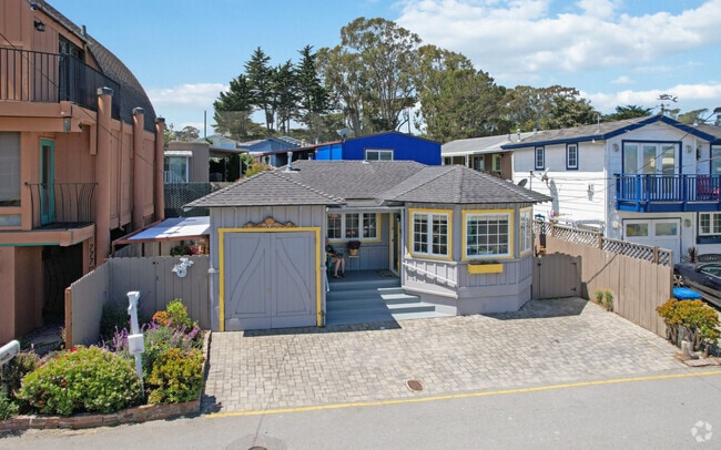 Pacific Grove Beach Short Term Apartments for Rent - Pacific Grove, CA ...