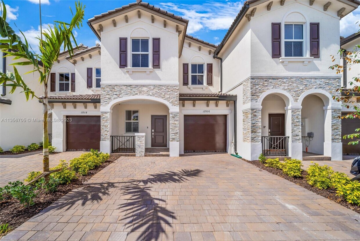 12942 NW 23rd Pl, Miami, FL 33125 - Townhome Rentals in Miami FL ...