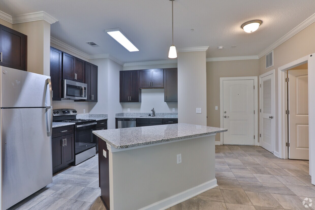 Reflection Pointe - Apartments in Asheville, NC | Apartments.com