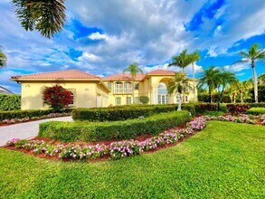 Boniellos Acres Apartments for Rent with a Walk-In Closet - Boca Raton ...