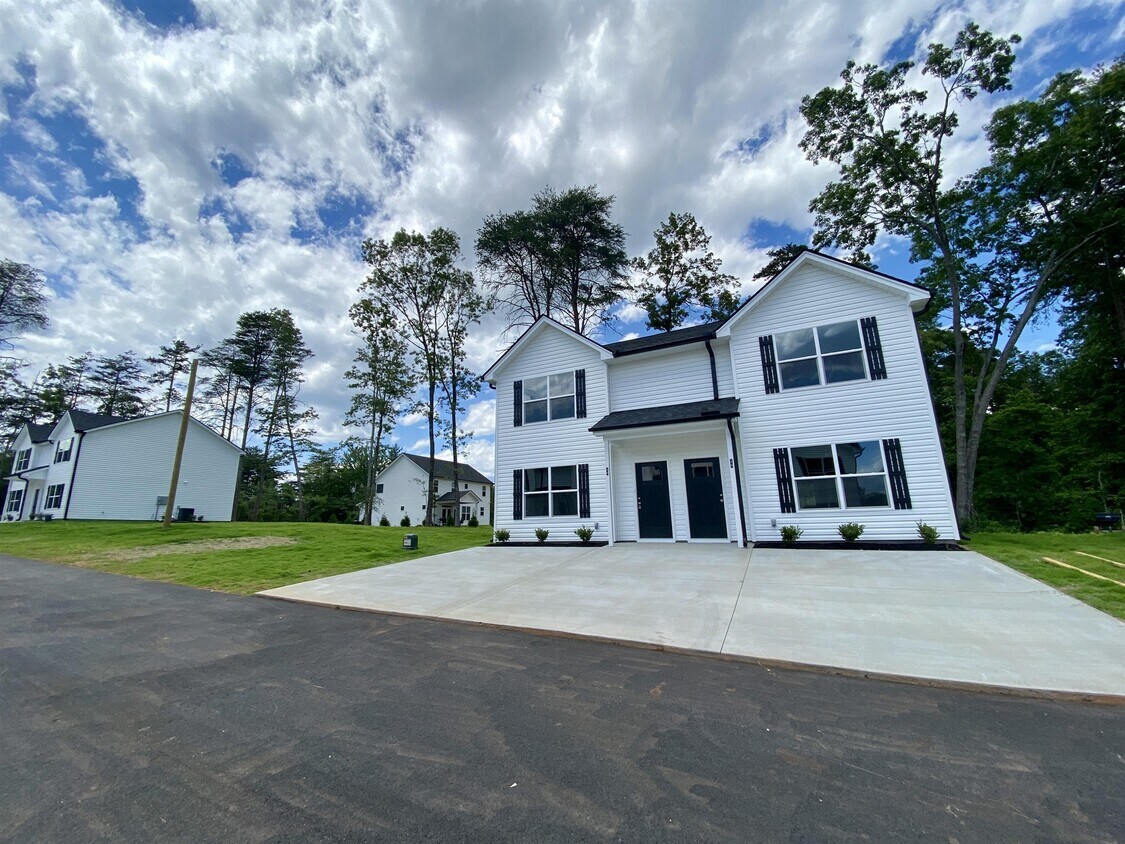 16 Wofford Rd, Taylors, SC 29687 - Townhome Rentals in Taylors SC ...