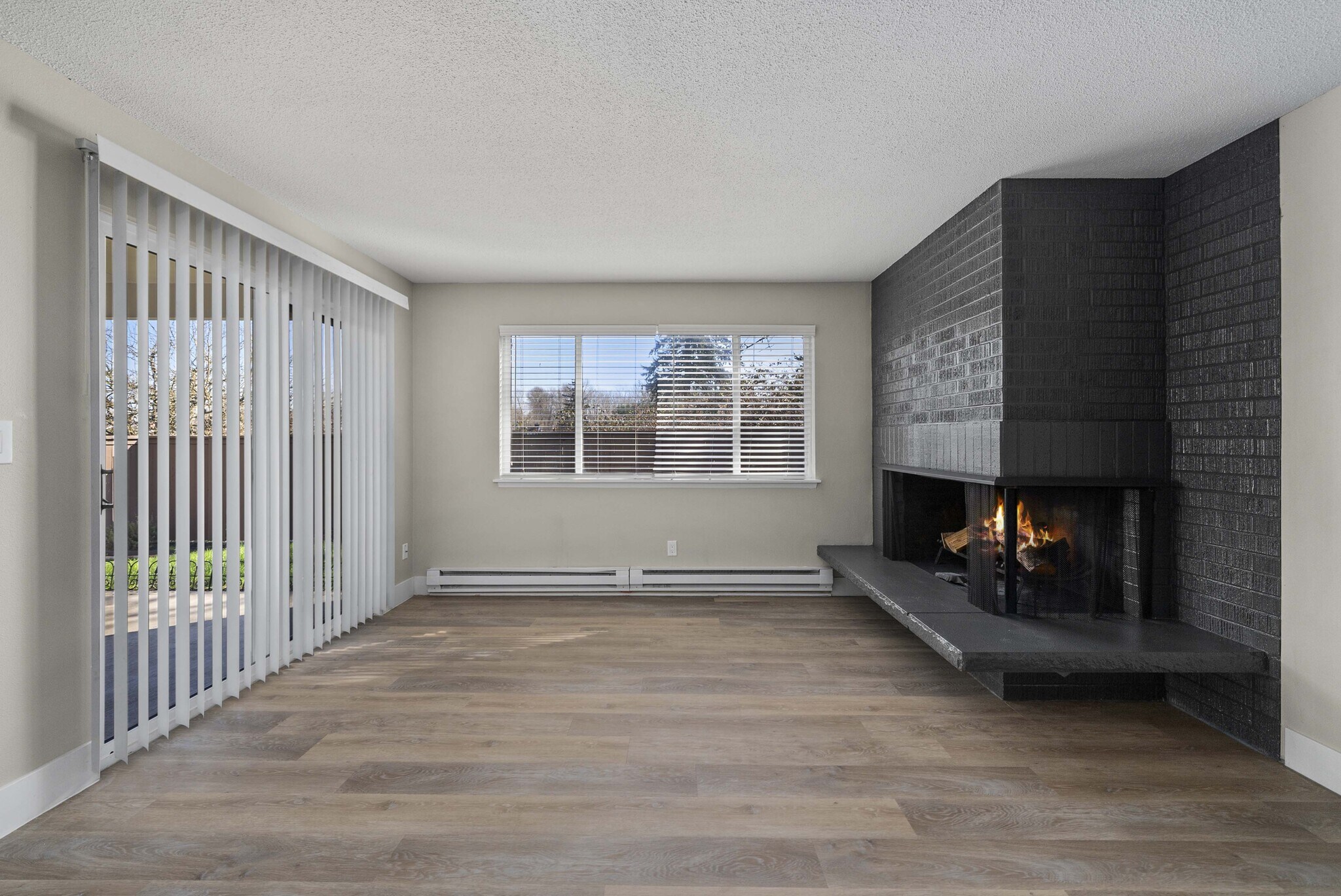 The Larson - 7645 Pacific Ave Tacoma, WA 98408 | Apartments.com
