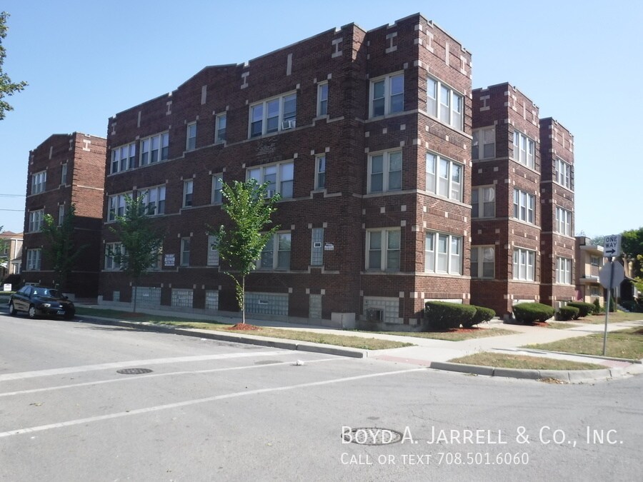 10853 S Vernon Ave, Chicago, IL 60628 - Room for Rent in Chicago, IL ...