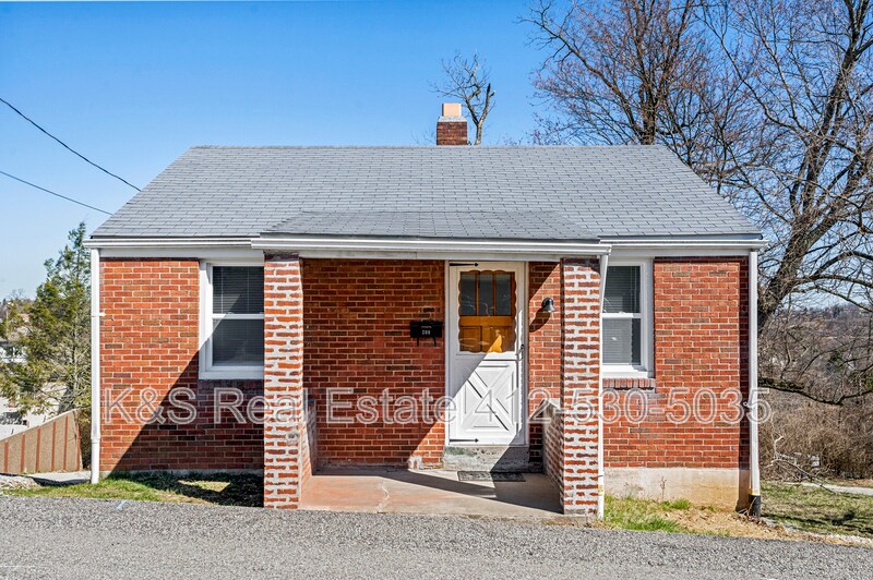209 Hurston Way, Pittsburgh, PA 15227 - House Rental in Pittsburgh, PA ...