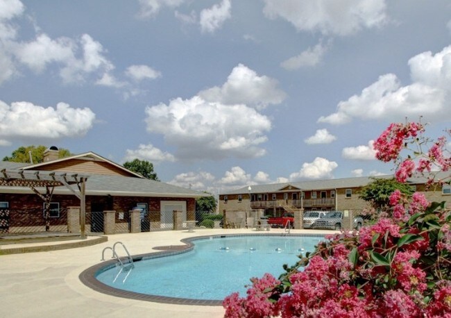 Axis on Beltline - 2025 Danville Park Dr SW Decatur, AL | Apartments.com