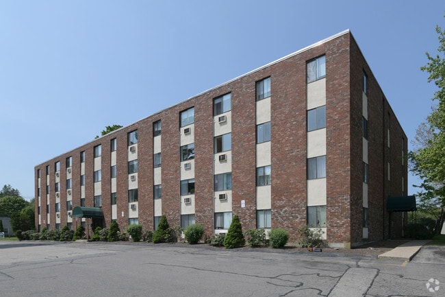 The Executive House Apartments - Rockland, MA | Apartments.com