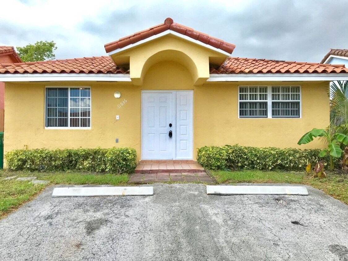 11636 NW 91st Ave - Alquileres en Hialeah Gardens, FL | Apartamentos.com