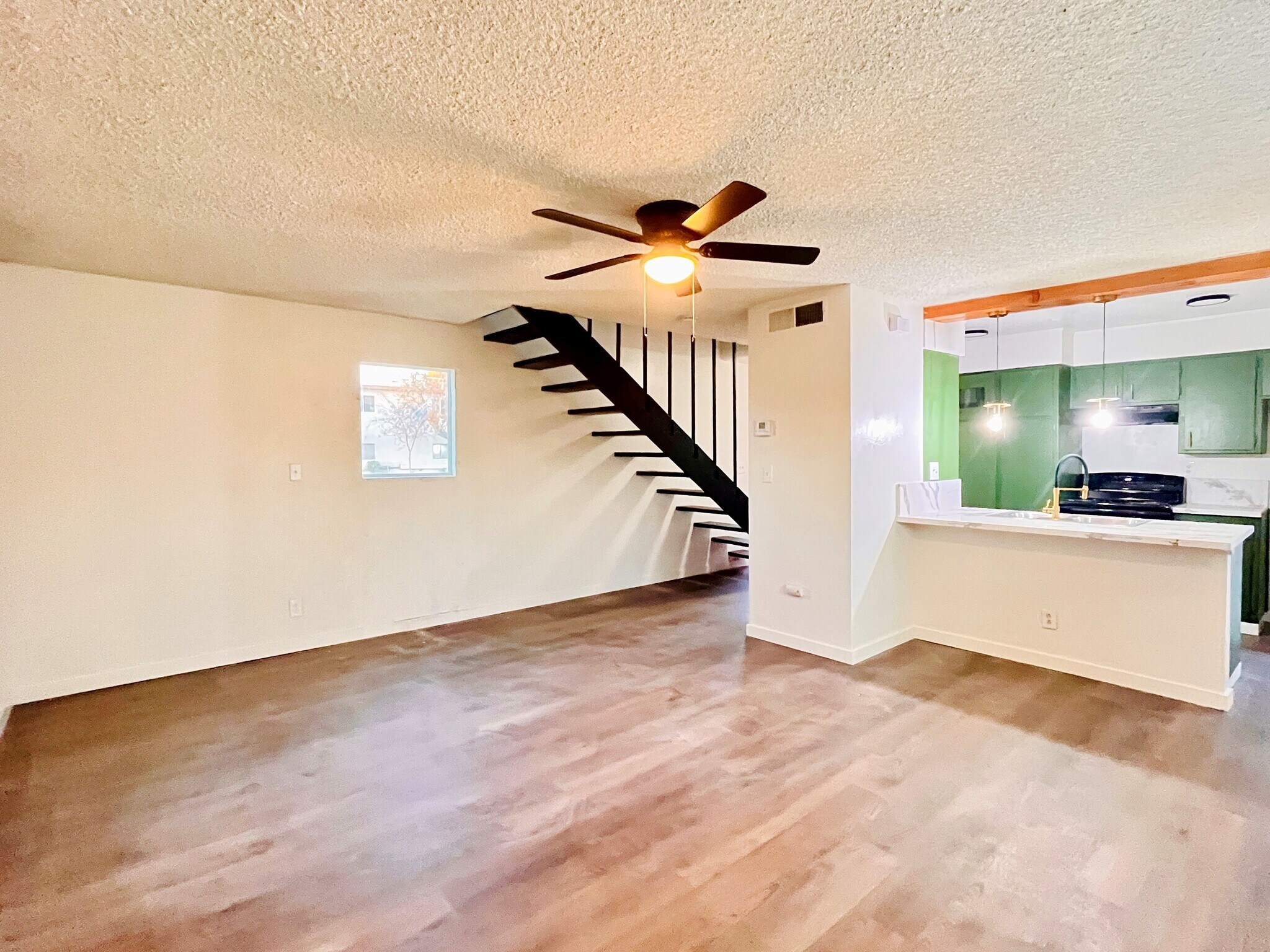 1031 Eye St Unit C, Bakersfield, CA 93304 - 1031 Eye St Bakersfield, CA ...