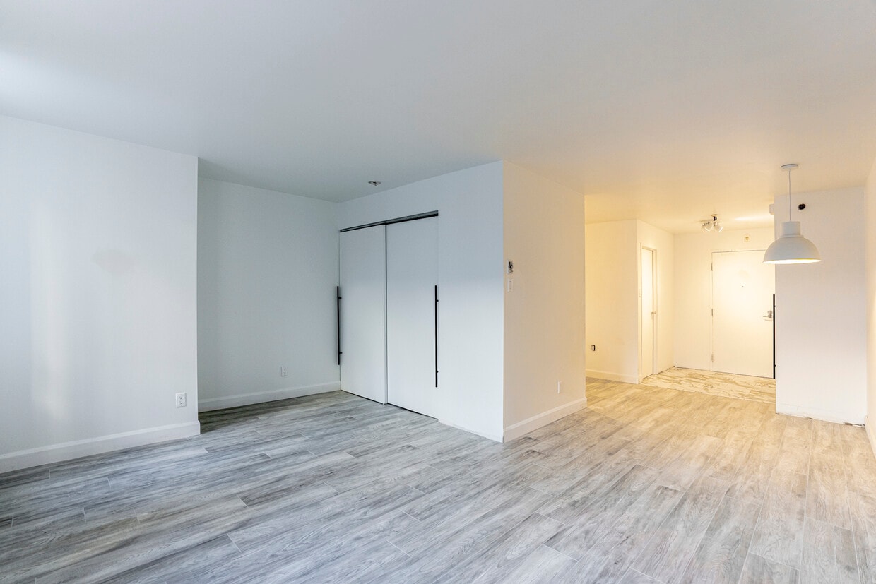 540 Boul Charest, Québec, QC G1K 8L1 Apartments - 540 Boul Charest ...