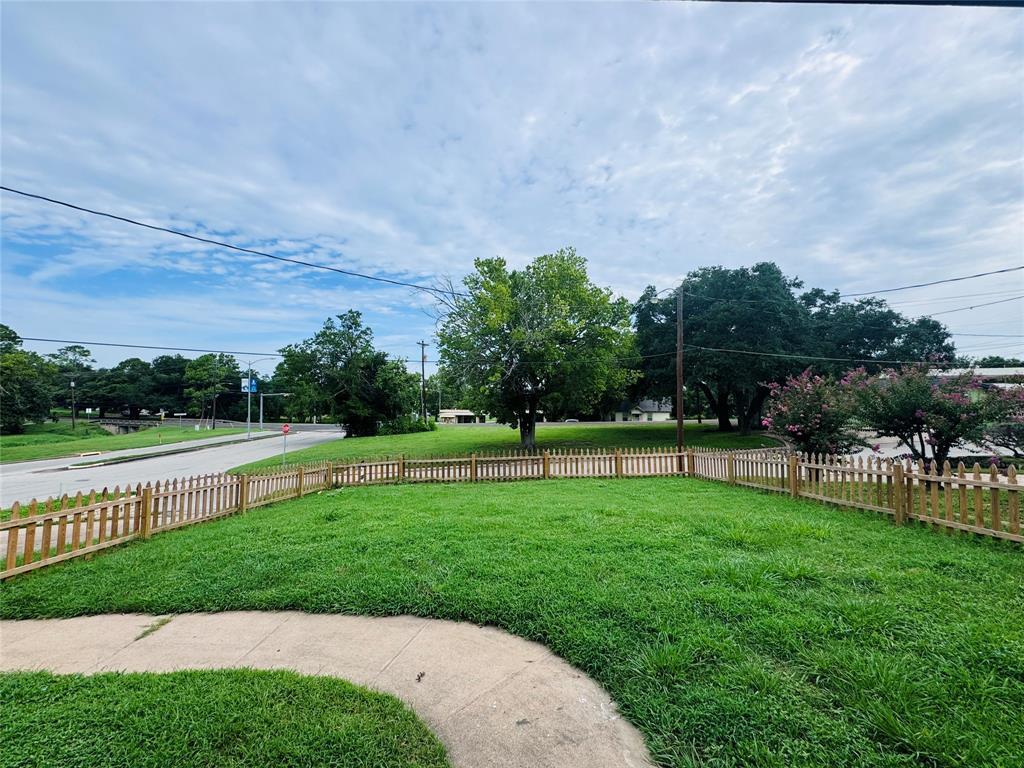 1013 Main View St, Brenham, TX 77833 - House Rental in Brenham, TX ...