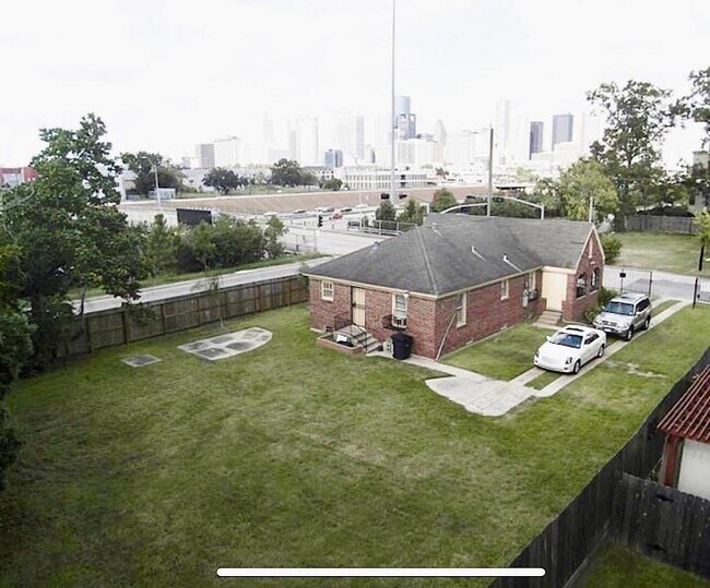 2000 Tuam St, Houston, TX 77004 - House Rental in Houston, TX ...
