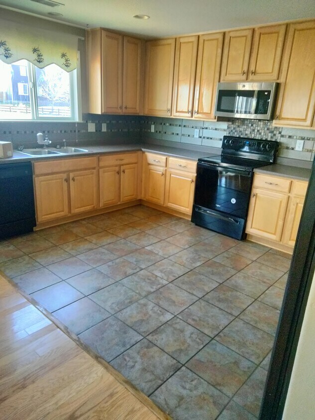 458 Bonanza Dr, Erie, CO 80516 - House Rental in Erie, CO | Apartments.com