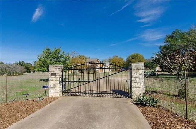214 Logan Ranch Rd Georgetown, TX 78628 - Alquileres en Georgetown, TX ...