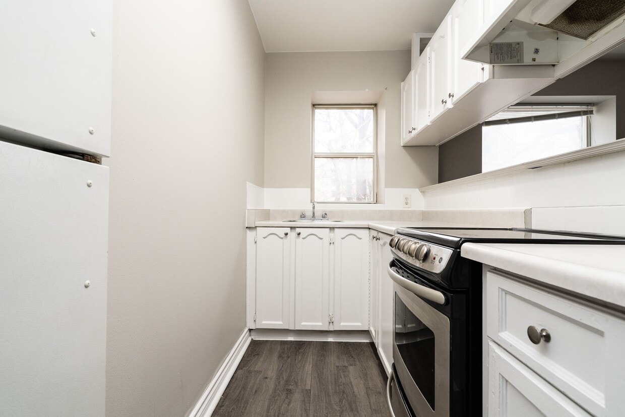 83 Isabella St Unité 201, Toronto, ON M4Y 1N7 - Appartement à Louer à ...