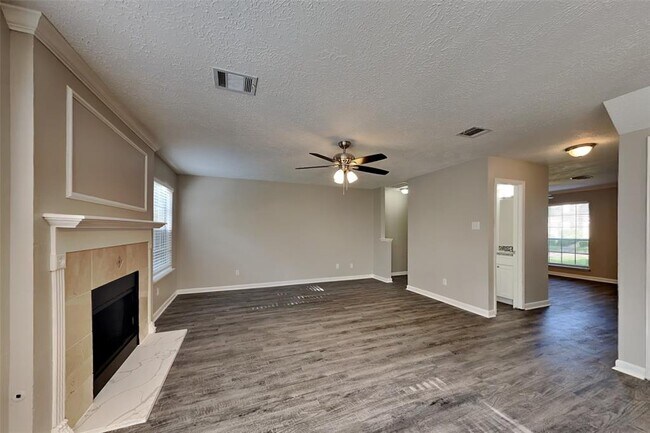 223 Needleleaf Ln, Sugar Land, TX 77479 - House Rental in Sugar Land ...
