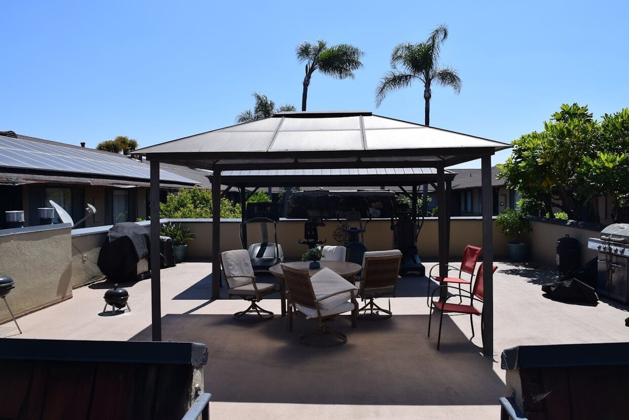 South Pacific - 13020 Kornblum Ave Hawthorne, CA 90250 | Apartments.com
