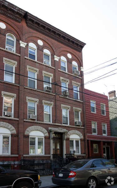 182 Freeman St, Brooklyn, NY 11222 - 182 Freeman St Brooklyn, NY 11222 ...