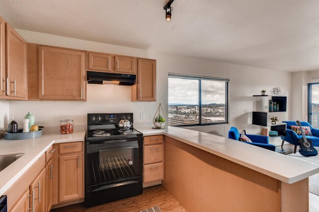 linc301 Apartments - 301 SW Lincoln St Portland, OR | Apartments.com