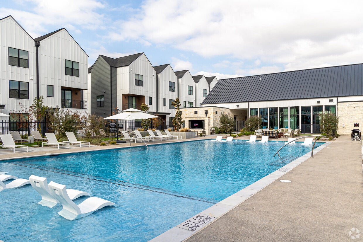 Legacy Square - Apartments in Plano, TX | Apartments.com