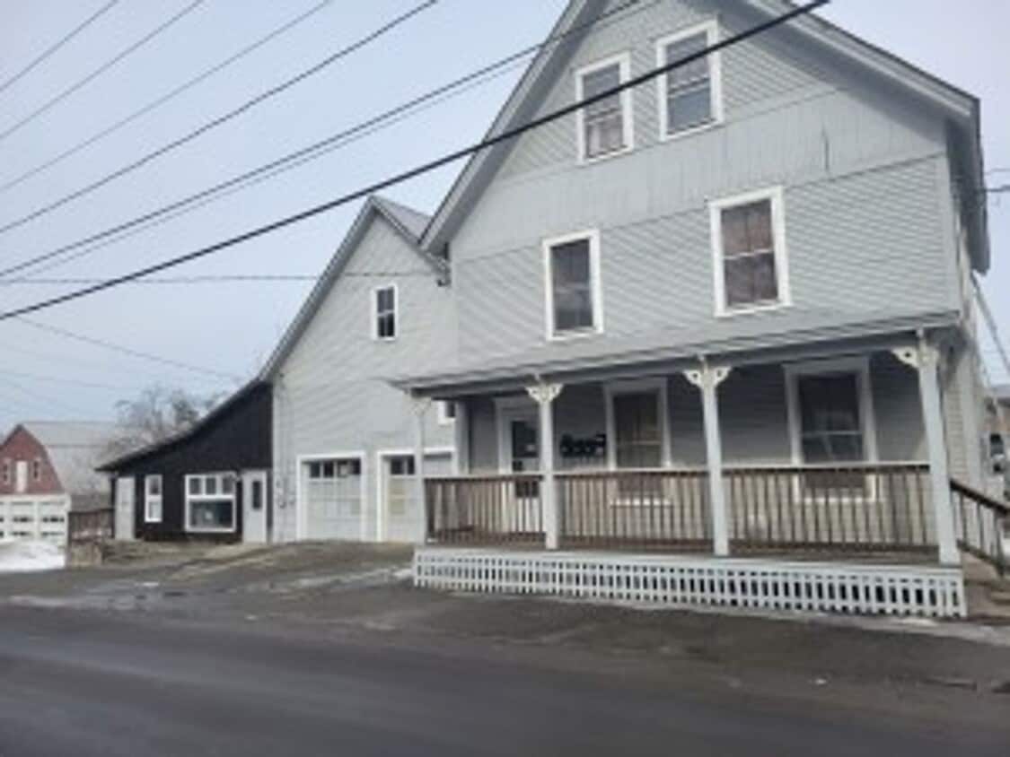 3 Weston St Unit 3, Randolph, VT 05060 - Room for Rent in Randolph, VT ...