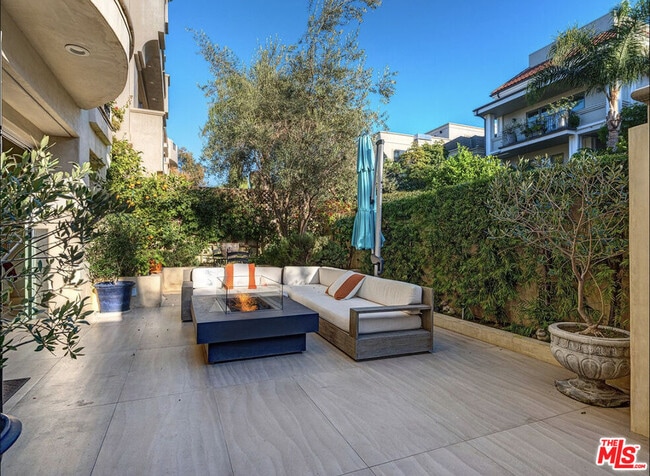 129 Channel Pointe Mall, Marina del Rey, CA 90292 - House Rental in ...