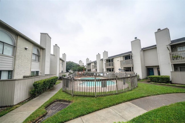 3919 Fairmont Pkwy Unit 110, Pasadena, TX 77504 - Condo for Rent in ...