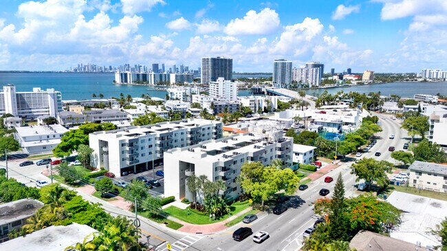 Isle of Normandy Miami View Apartments for Rent with a Walk-In Closet - Miami Beach, FL ...