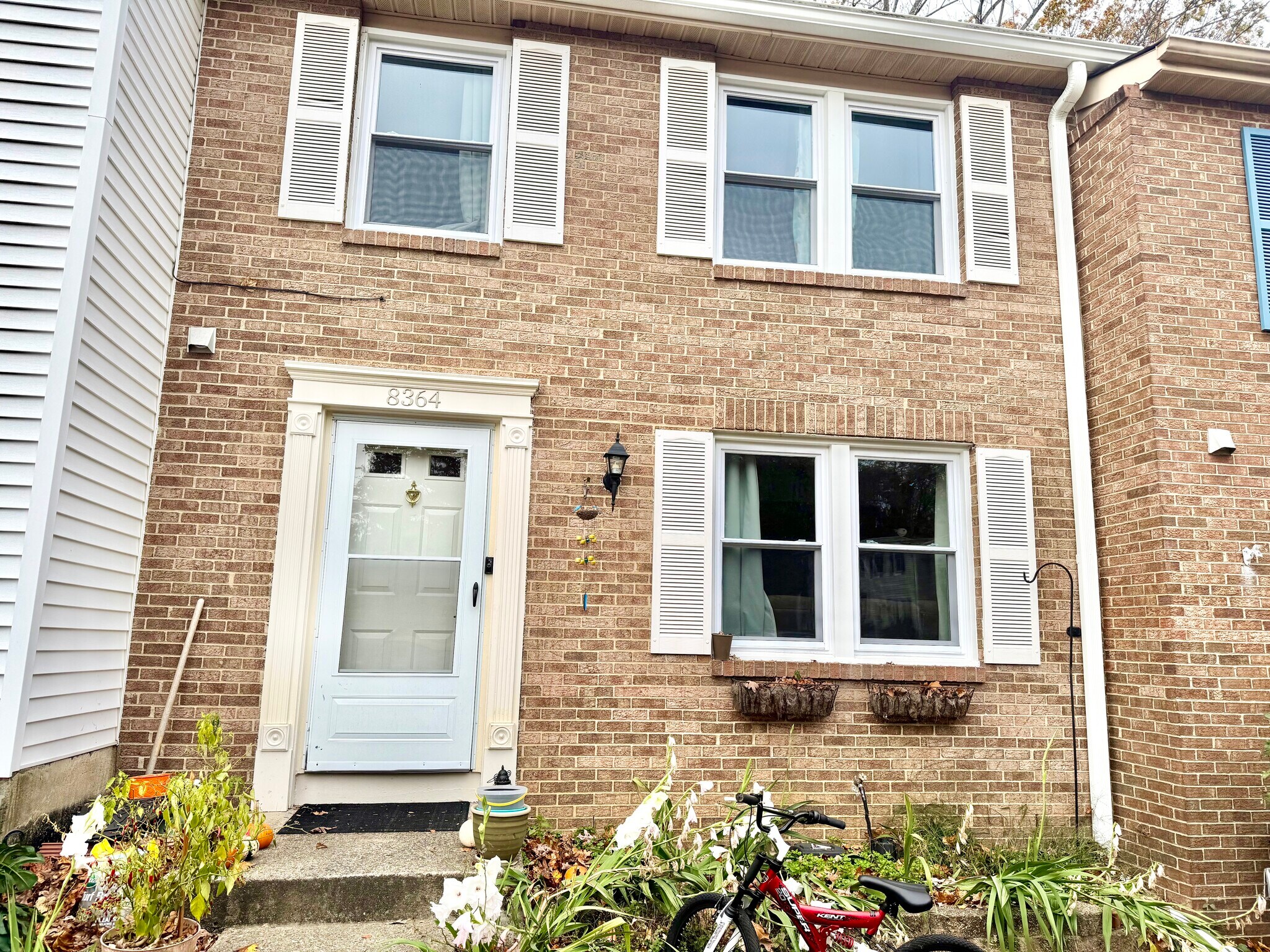 8364 Rocky Forge Ct, Springfield, VA 22153 - Townhome Rentals in ...