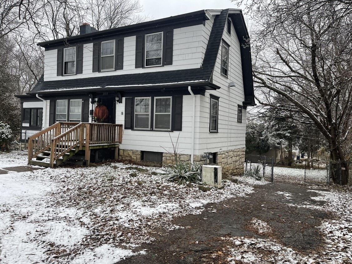 2015 E 73rd St, Kansas City, MO 64132 - House Rental in Kansas City, MO ...
