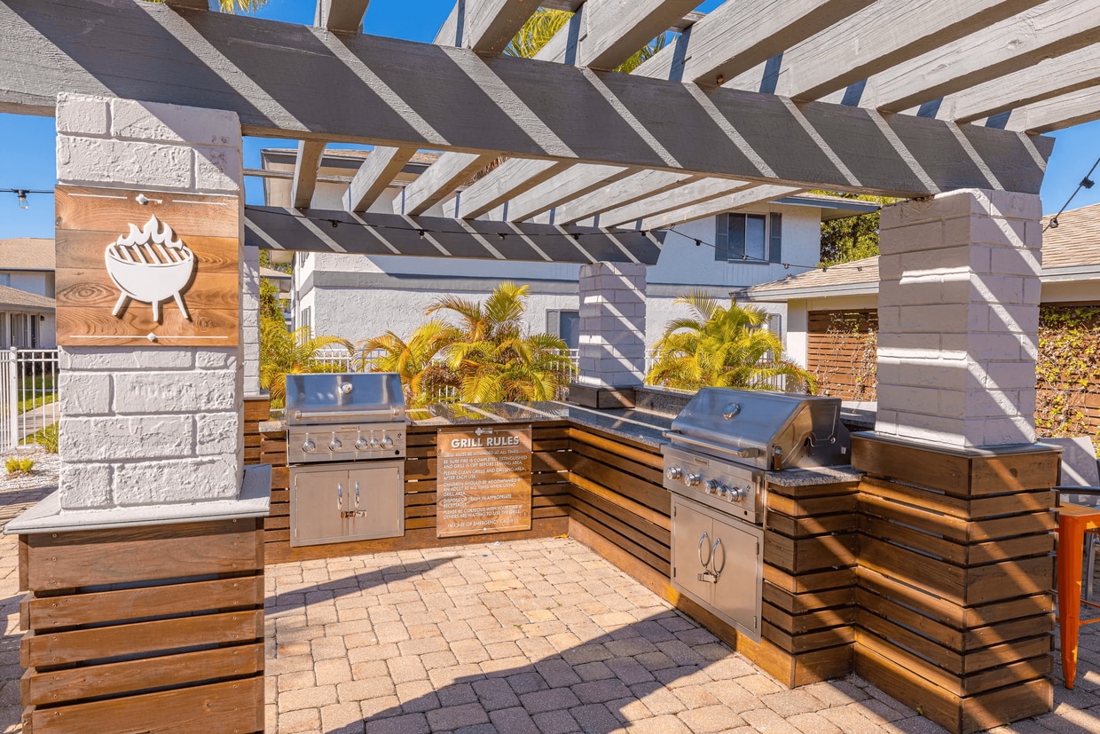 Shoreline Pointe Apartments - 501 116th Ave N Saint Petersburg, FL ...