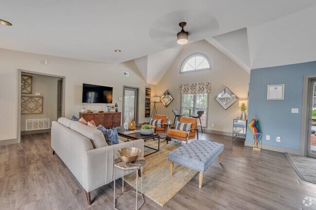 Peachtree Valley Apartments for Rent with a Walk-In Closet - Decatur ...