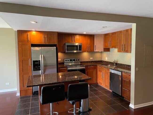 2015 S Finley Rd Unit 402, Lombard, IL 60148 - Condo for Rent in ...