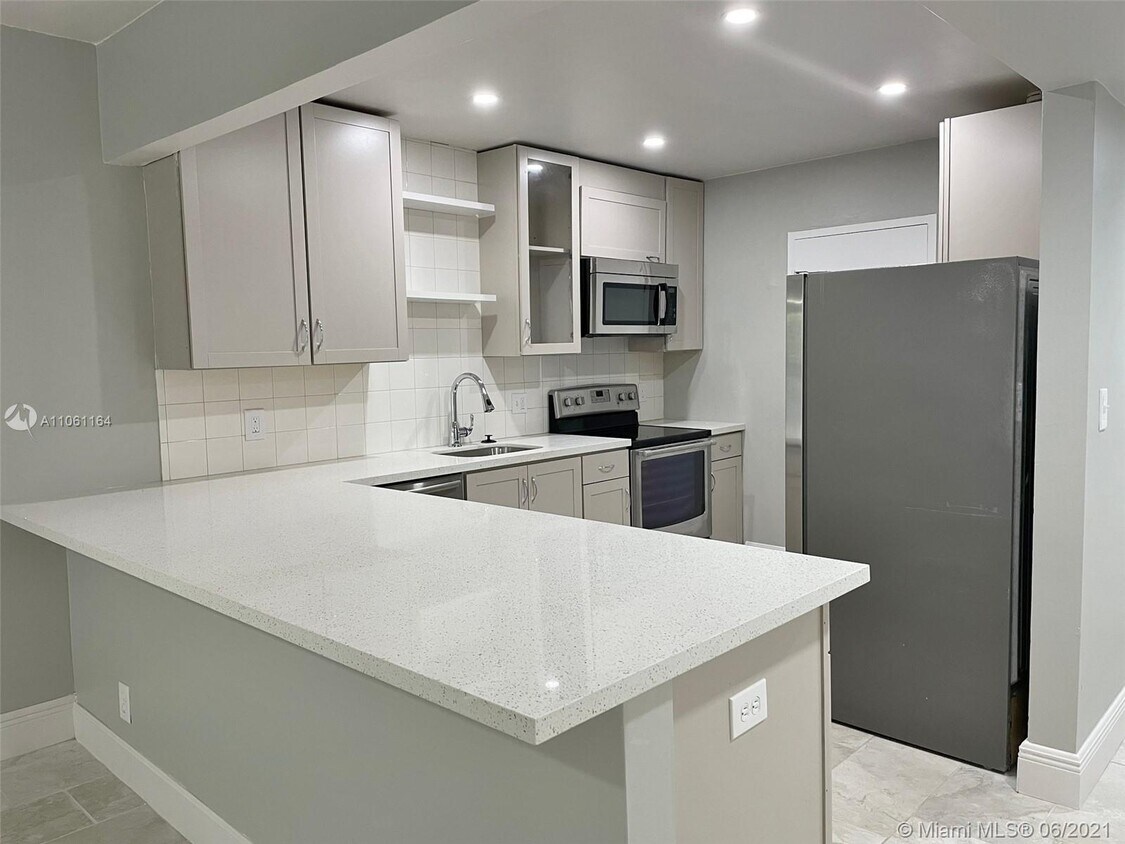 100 Edgewater Dr Unit 135, Miami, FL 33133 - Condo for Rent in Miami ...