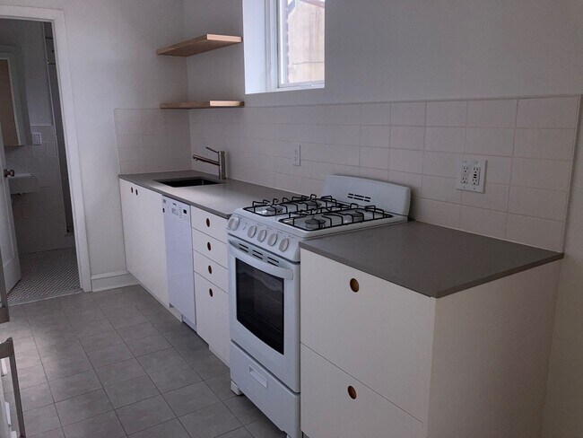 1108 Pine St Unit #3R, Philadelphia, PA 19107 - Room for Rent in Philadelphia, PA | Apartments.com