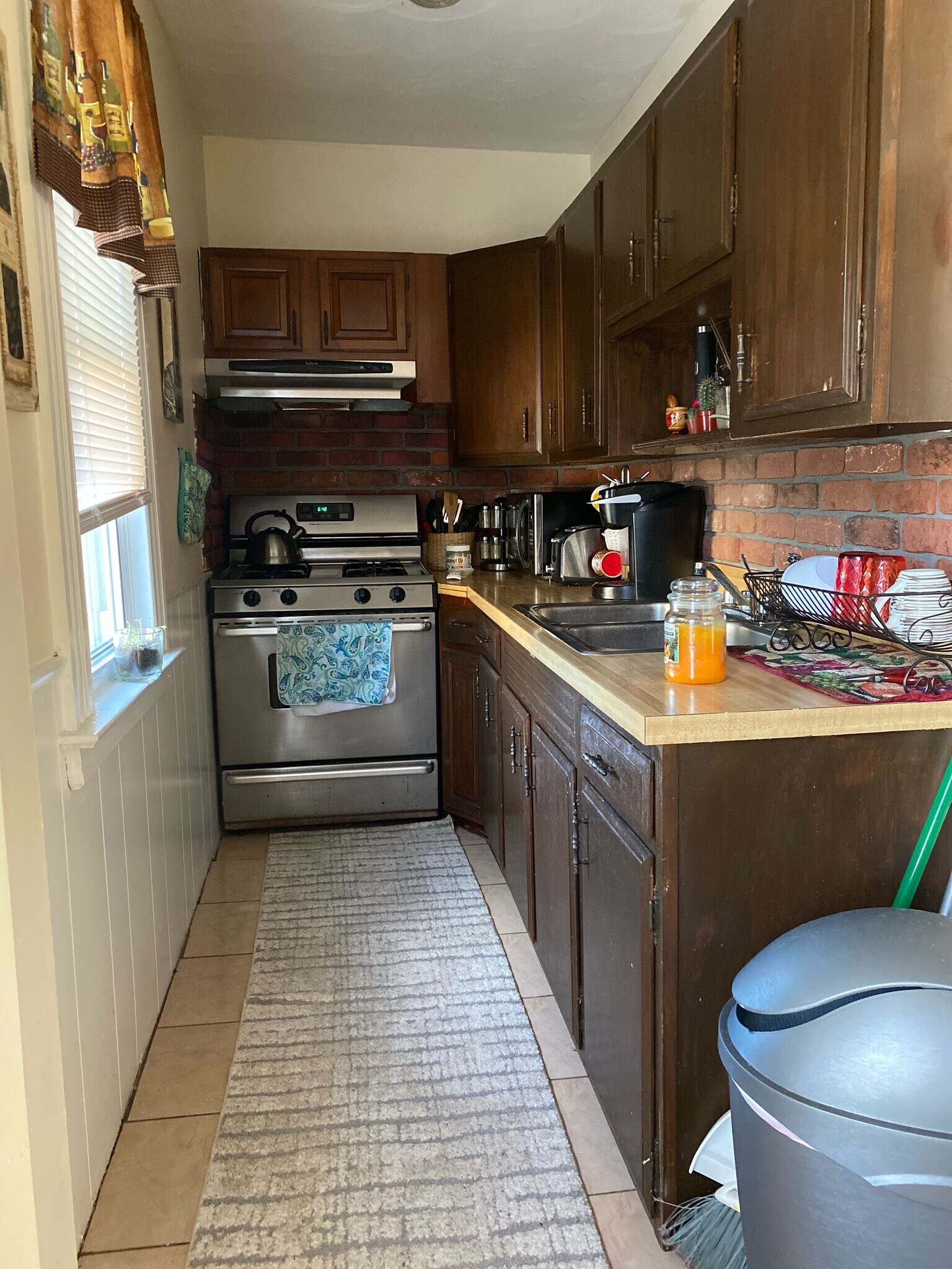 46 Alling St Unit Apt for rent, West Haven, CT 06516 - 46 Alling St ...