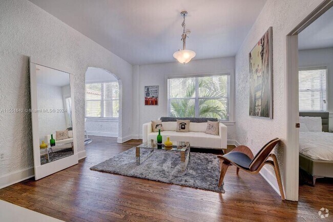 New South Beach Apartments for Rent with Hardwood Floors - Miami Beach, FL - 11 Rentals ...