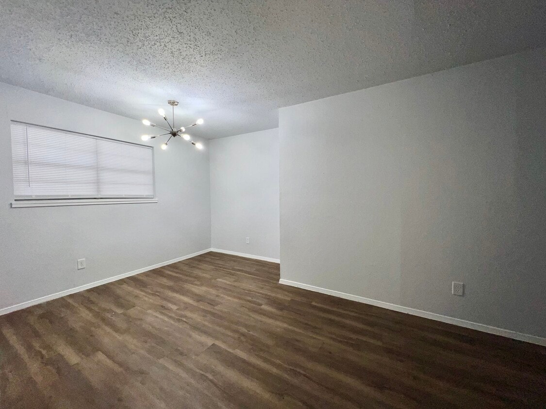The Monark Apartments - 1600 Tamarack Ave McAllen, TX 78501 ...