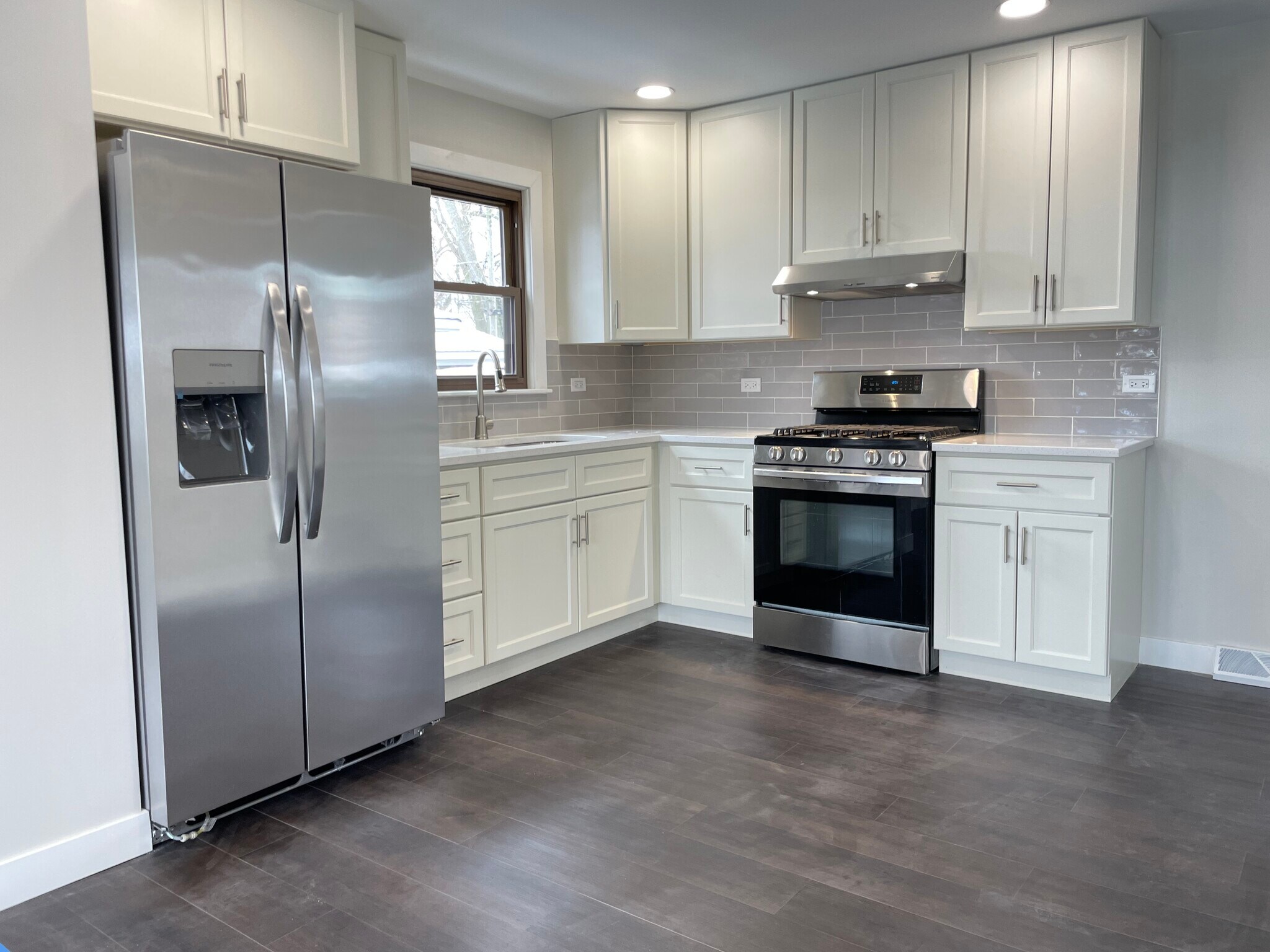 360 W Oriole Trl, Cary, IL 60013 - House Rental in Cary, IL ...