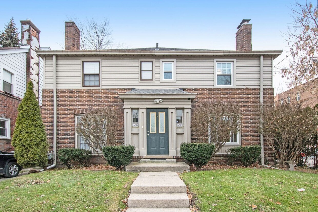 911 Alter Rd, Detroit, MI 48215 - House Rental in Detroit, MI ...